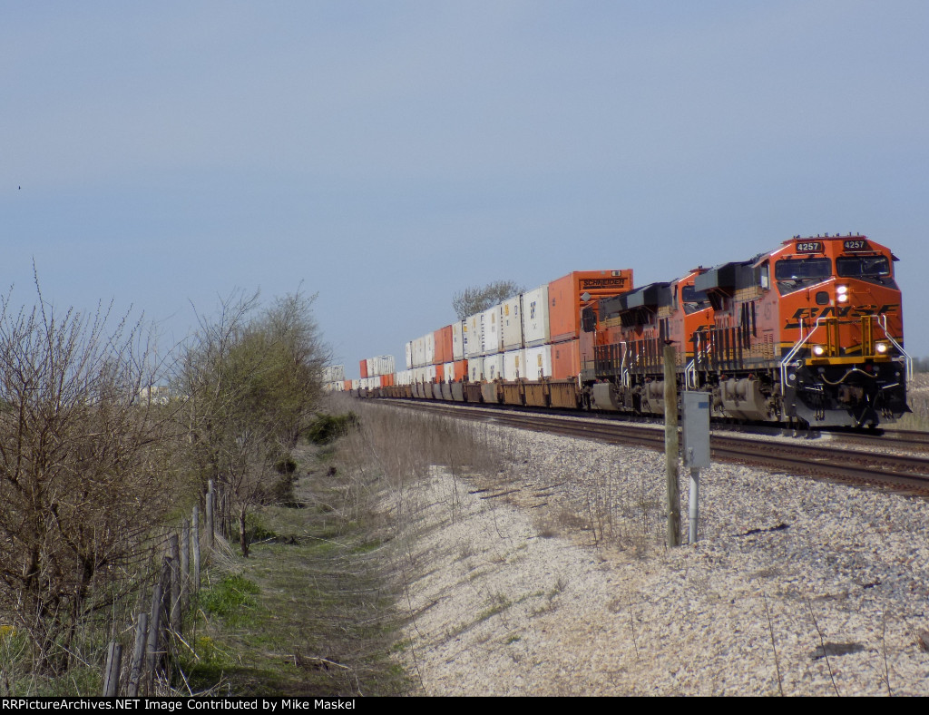 BNSF 4257